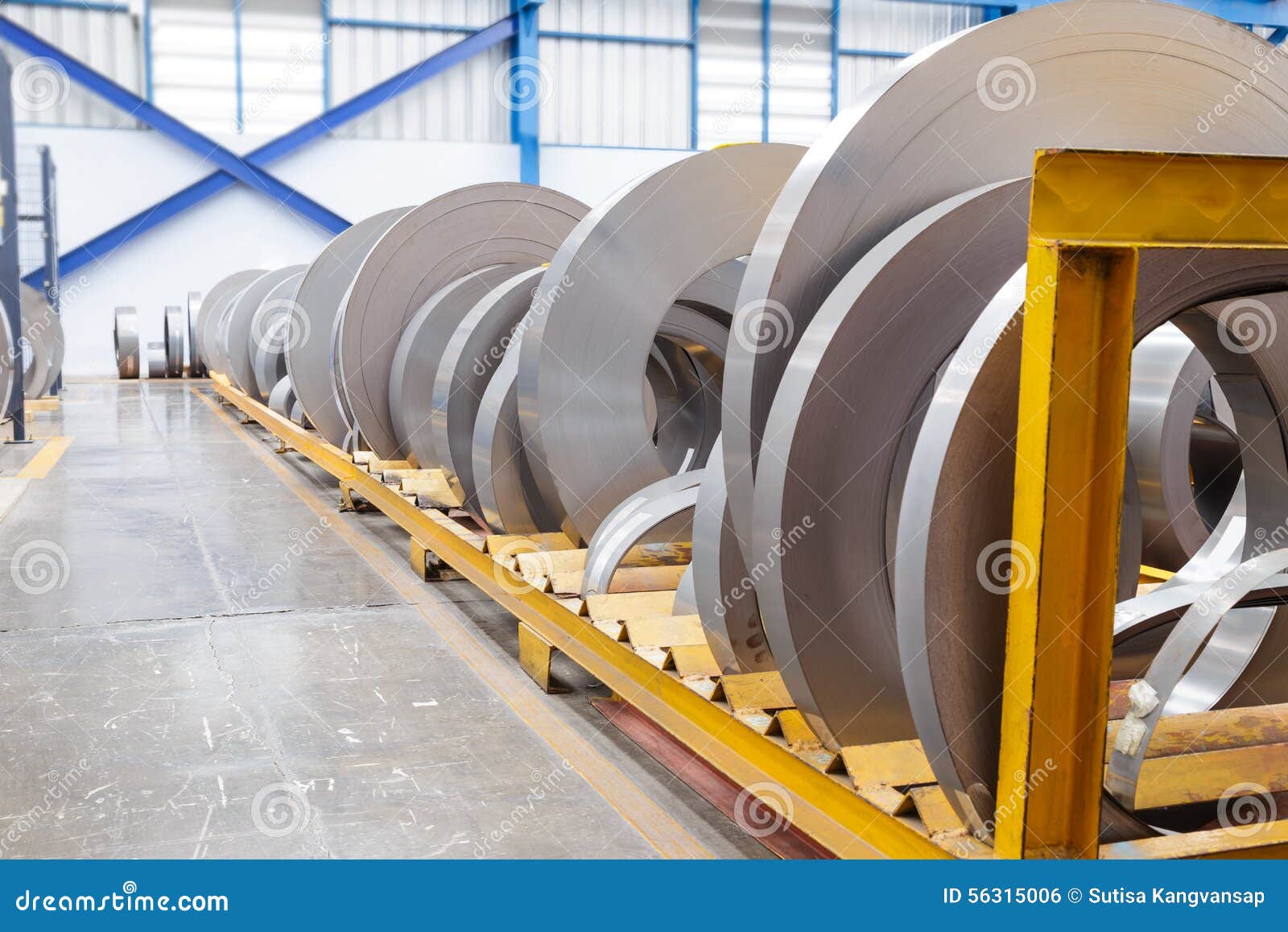 Rolls Metal Sheet Waiting Assembly Stock Photos - Free & Royalty-Free ...