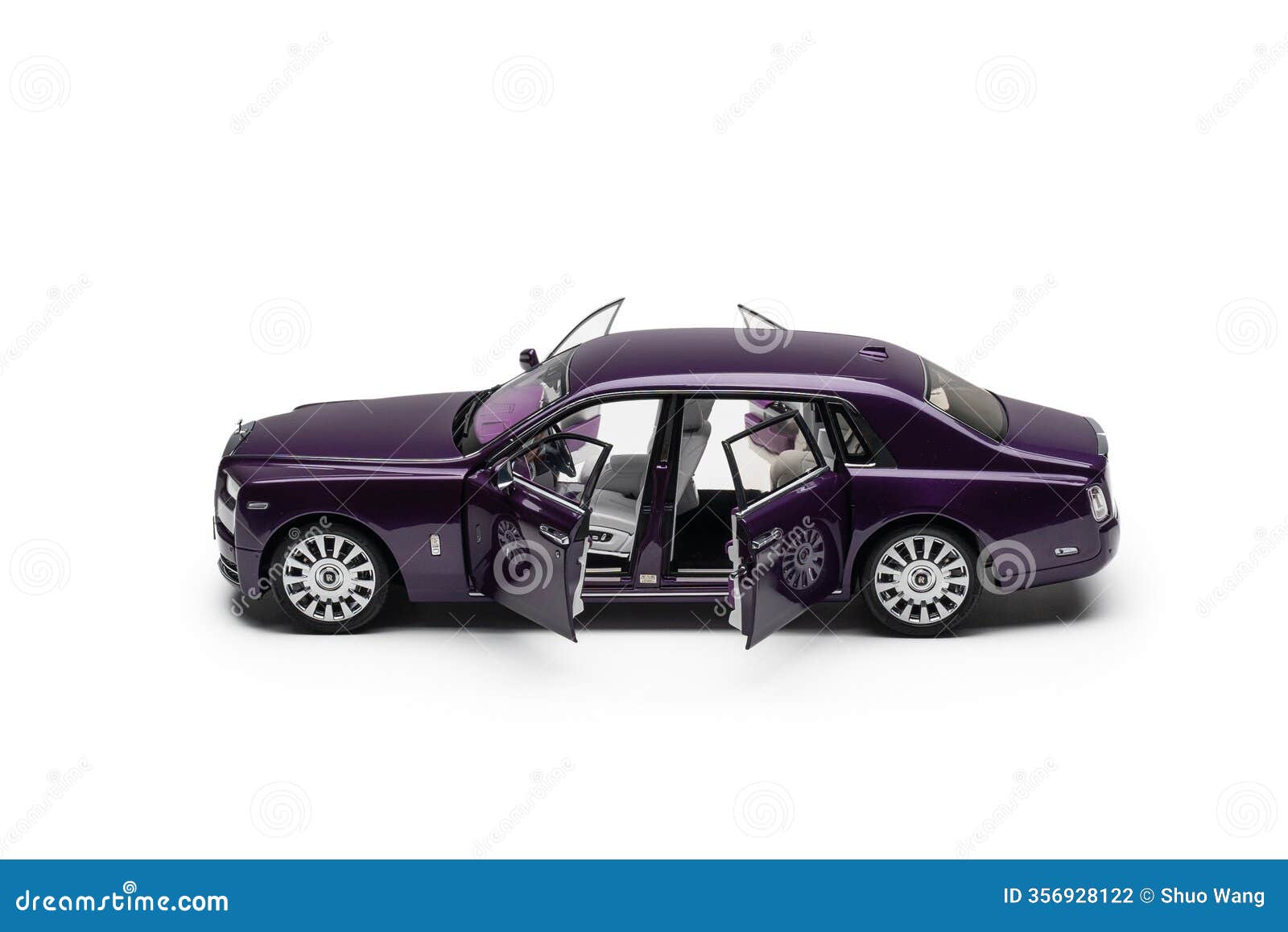 A Rolls-Royce Phantom Car Model Editorial Photography - Image of kyosho ...