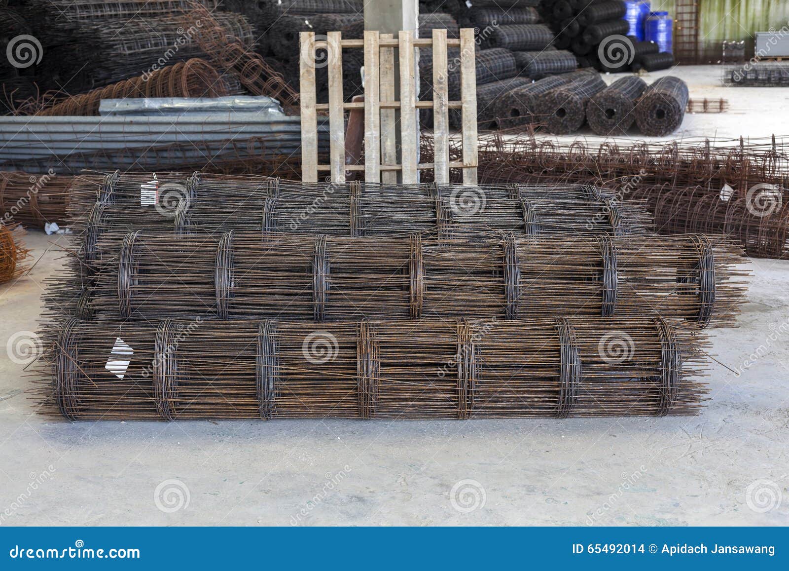 Rolls Of Wire Mesh Steel For Construction Stock Photography ...