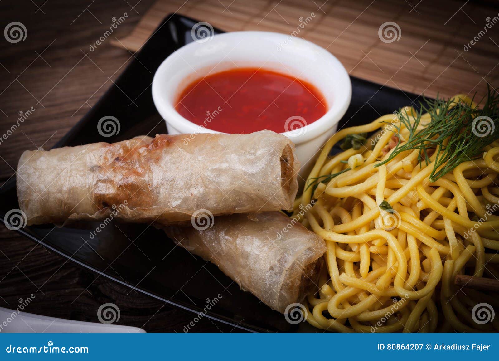 Rolos De Fried Chinese Spring Imagem de Stock - Imagem de mola, lanche ...