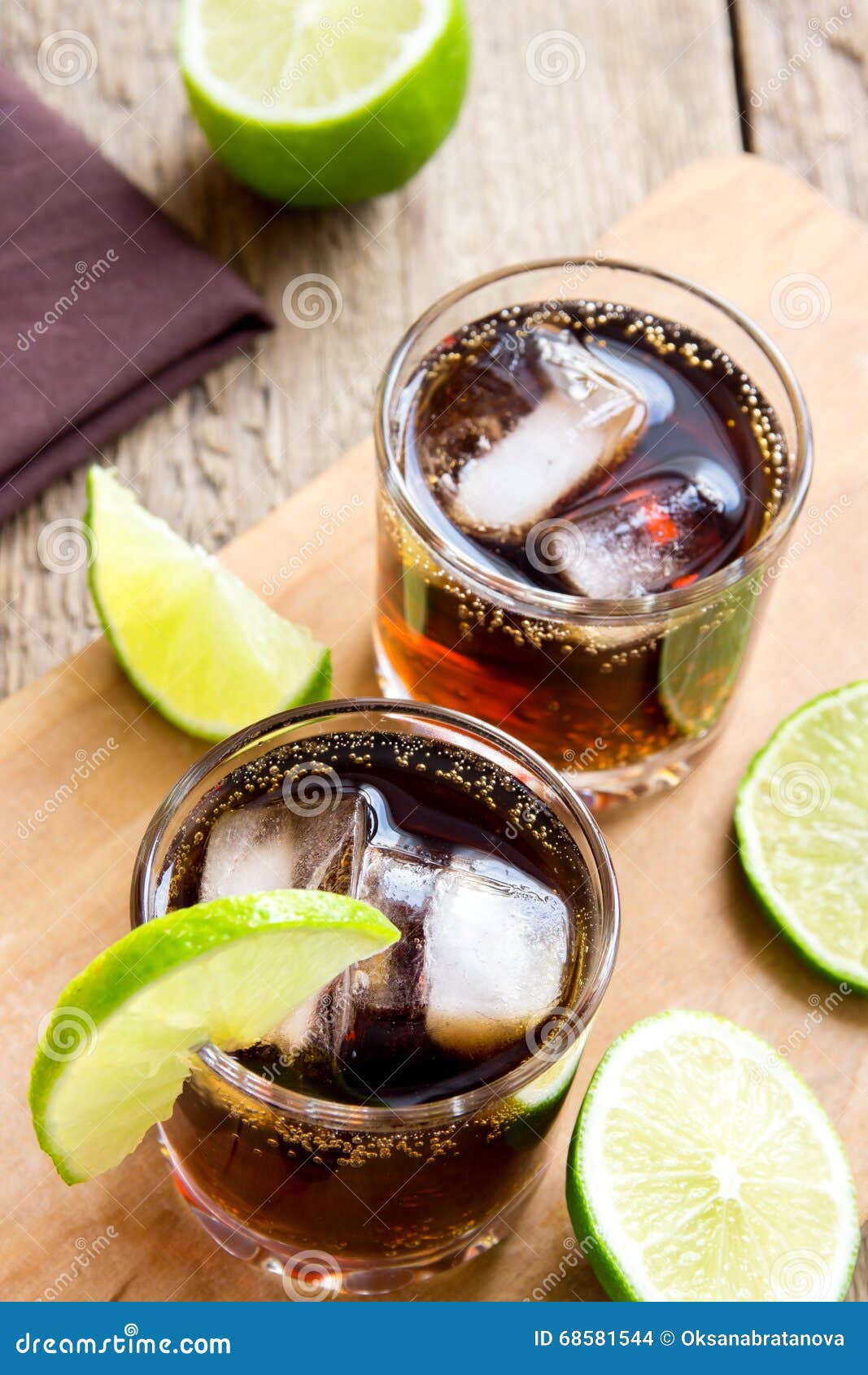 Rom- Och ColaKubaLibre Drink Arkivfoto - Bild av beverly, friskhet ...