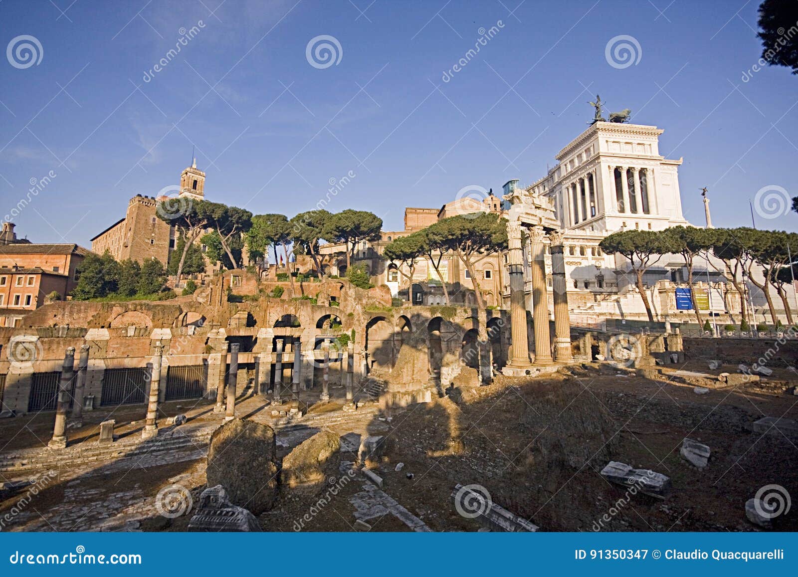 Roma: Un'immagine Dei Fori Imperiali Fotografia Editoriale - Immagine ...