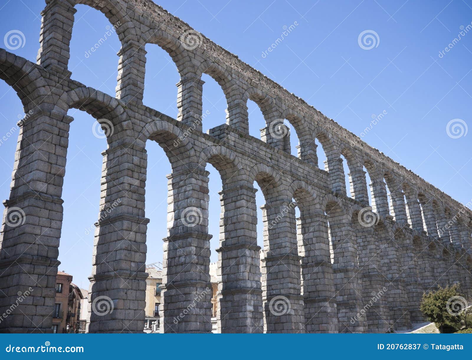 Roman Acqueduct stock afbeelding. Image of plaats, antiquiteit - 20762837