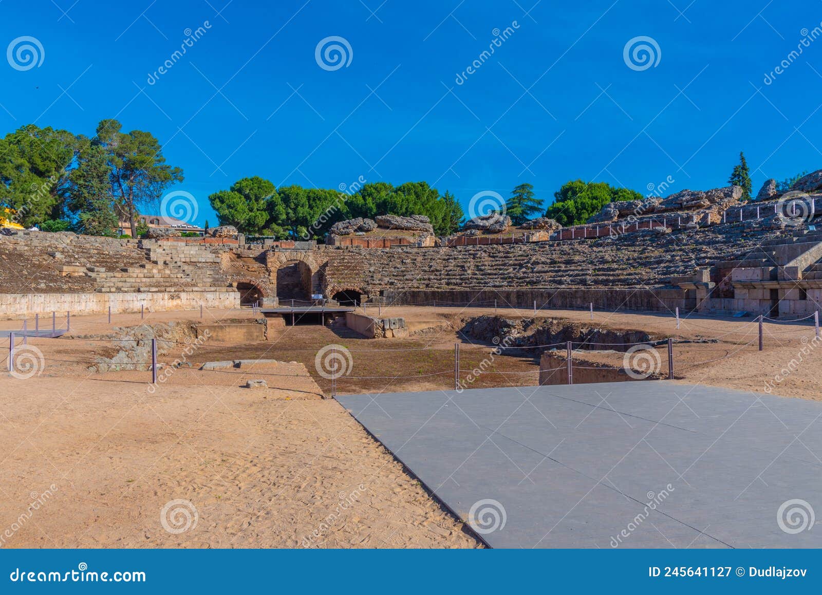 Roman Amphitheatre of M?rida in Spain. Editorial Photography - Image of ...