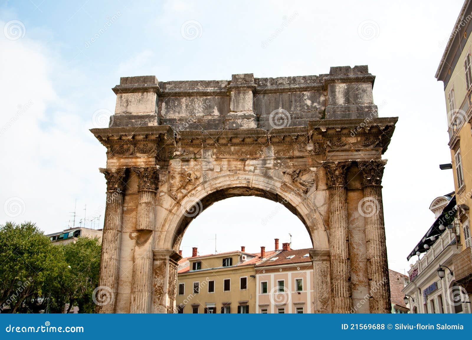 Roman Arch Monument in the City of Pula Stock Photo - Image of landmark ...