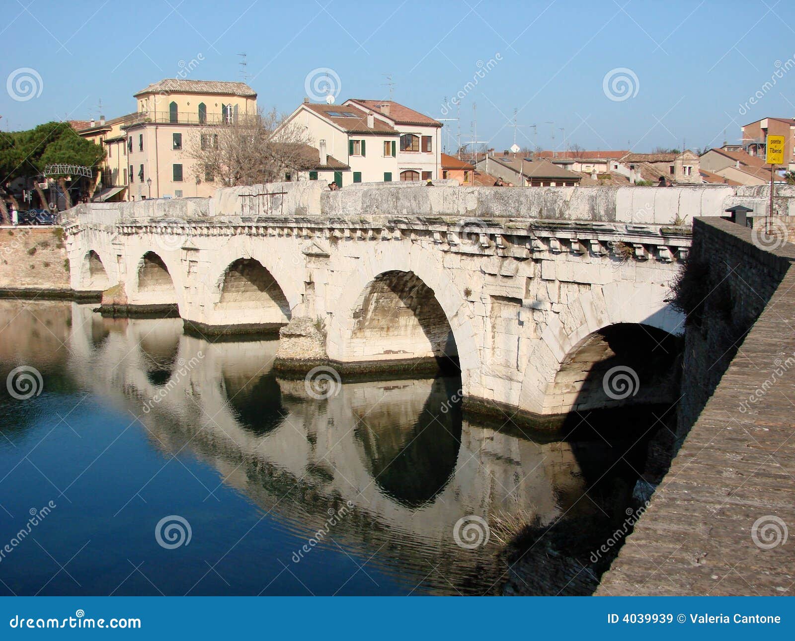 Roman bridge in Rimini stock image. Image of europe, italy - 4039939