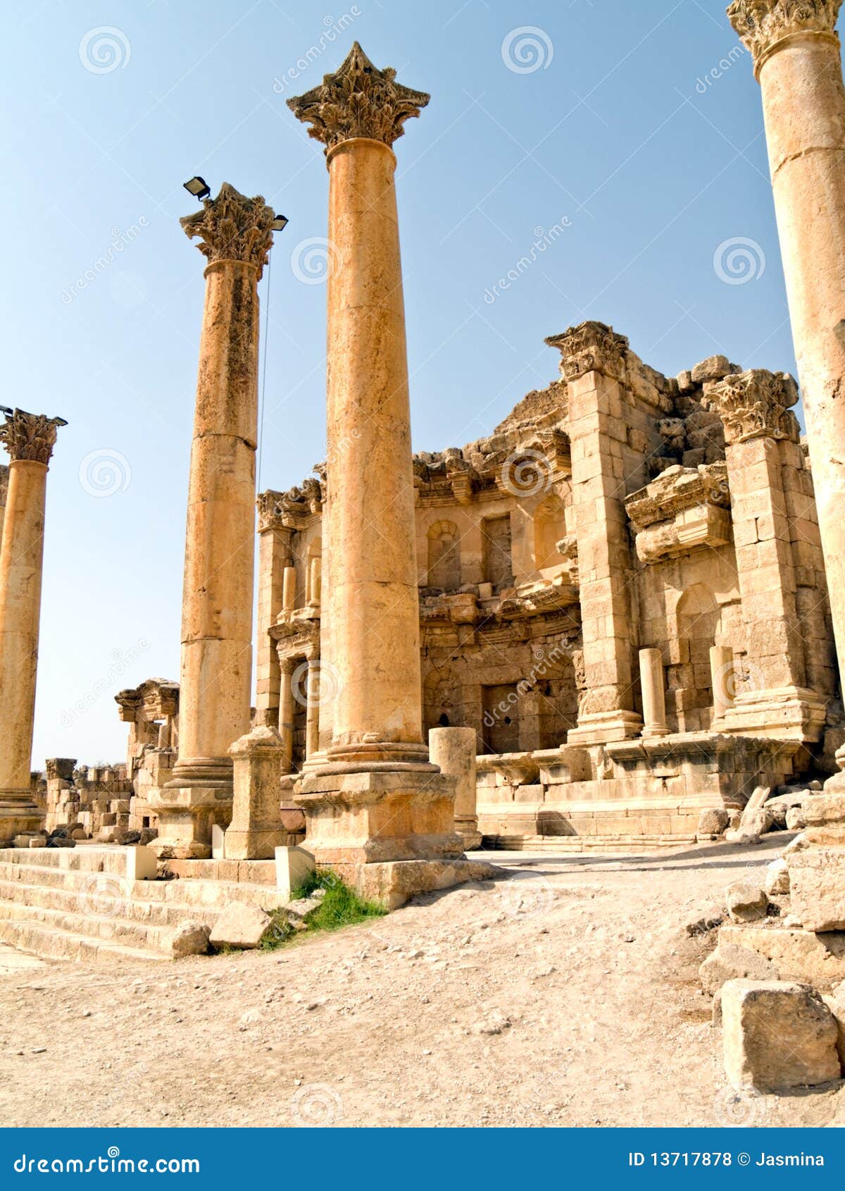 Roman city Jerash, Jordan stock photo. Image of east - 13717878