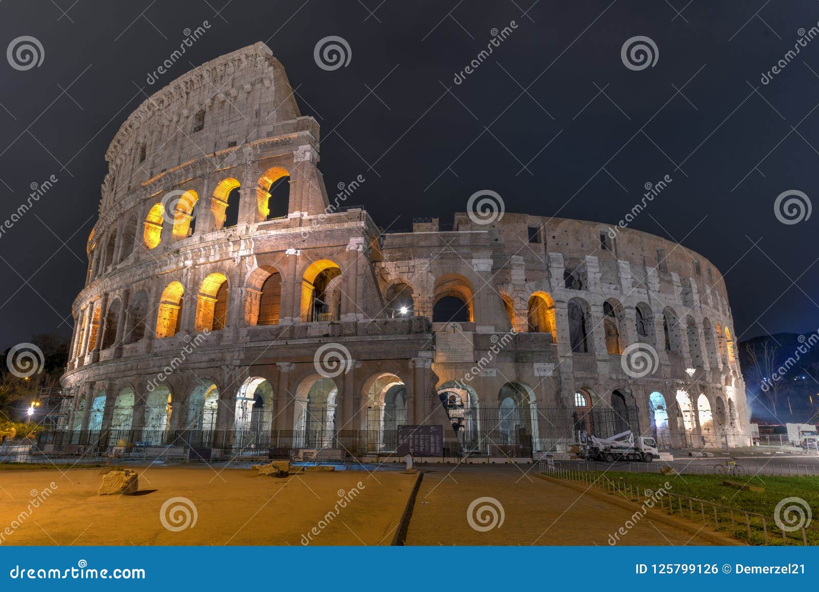 Colliseum - Rome, Italy editorial photo. Image of dusk - 125799126