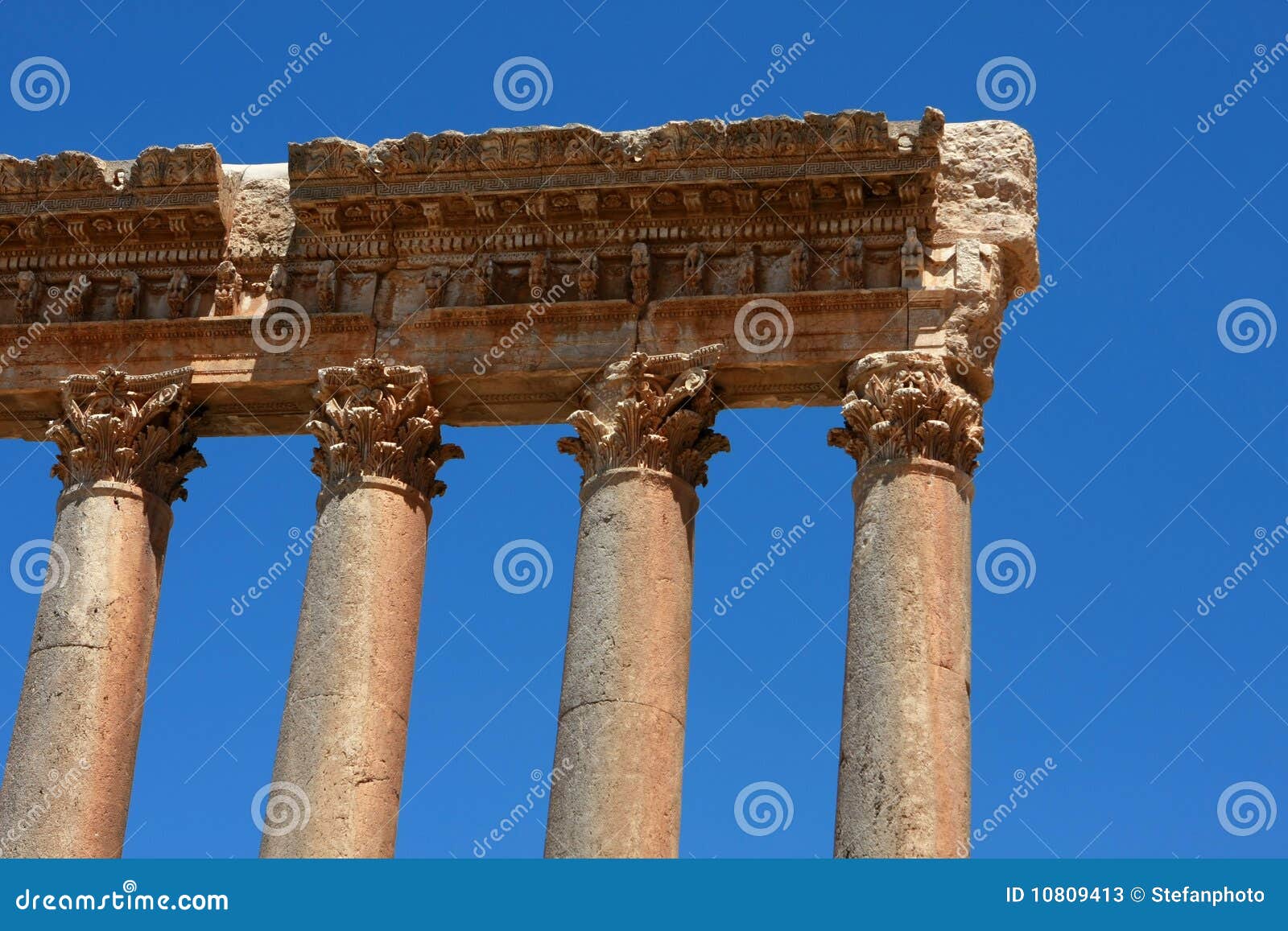Roman Columns In The Jordanian City Of Jerash (Gerasa Of Antiquity ...