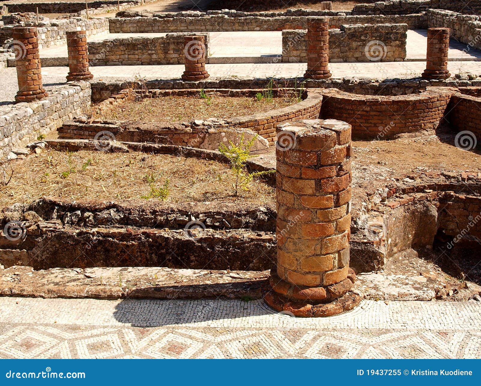 Roman ruins stock image. Image of historic, aesthetics - 19437255