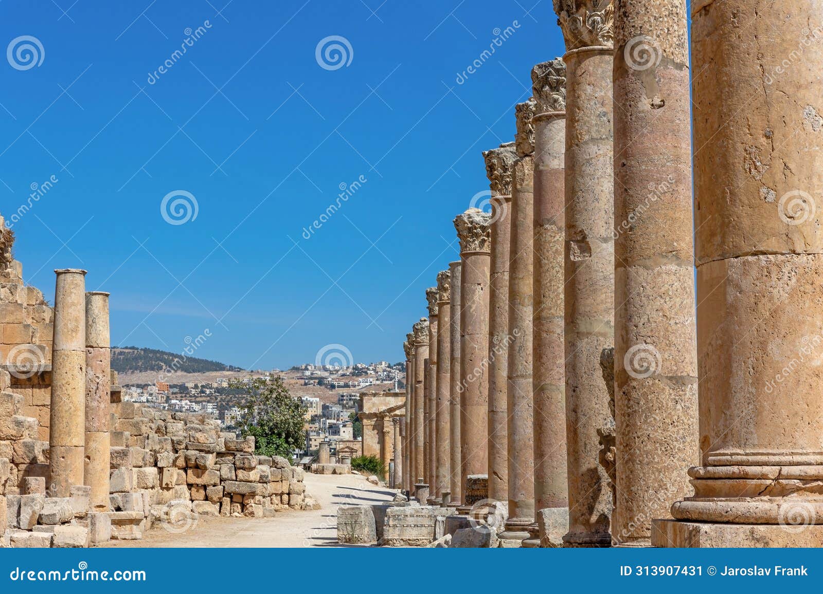 Roman Ruins at Jerash. Jordan Stock Image - Image of jordanian, tourist ...