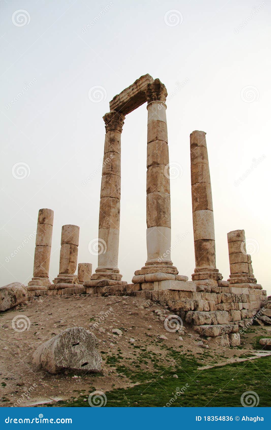 Roman Ruins at Sunset stock photo. Image of temple, jordan - 18354836