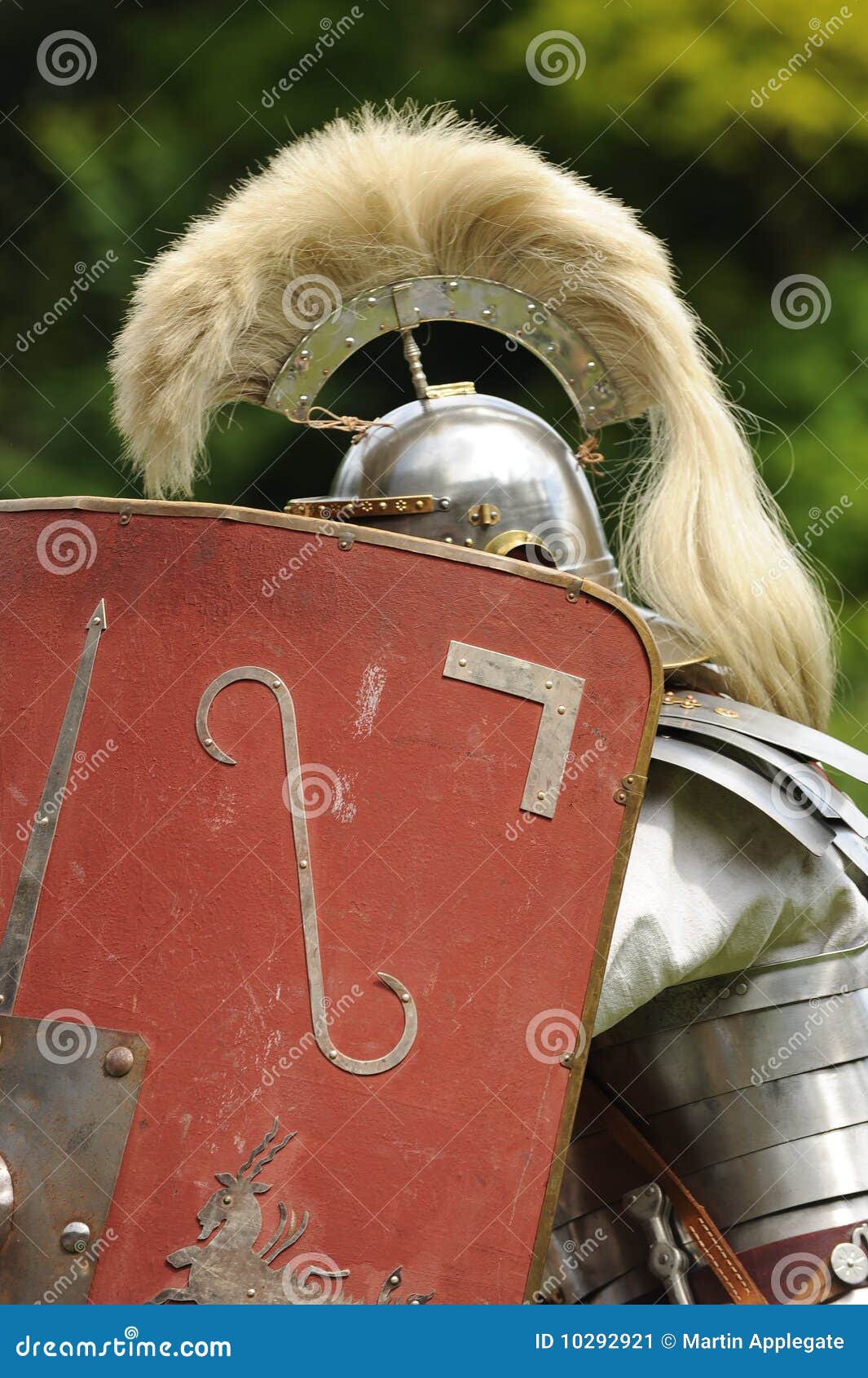 Roman Soldier Behind Shield Stock Image - Image of cover, scutum: 10292921