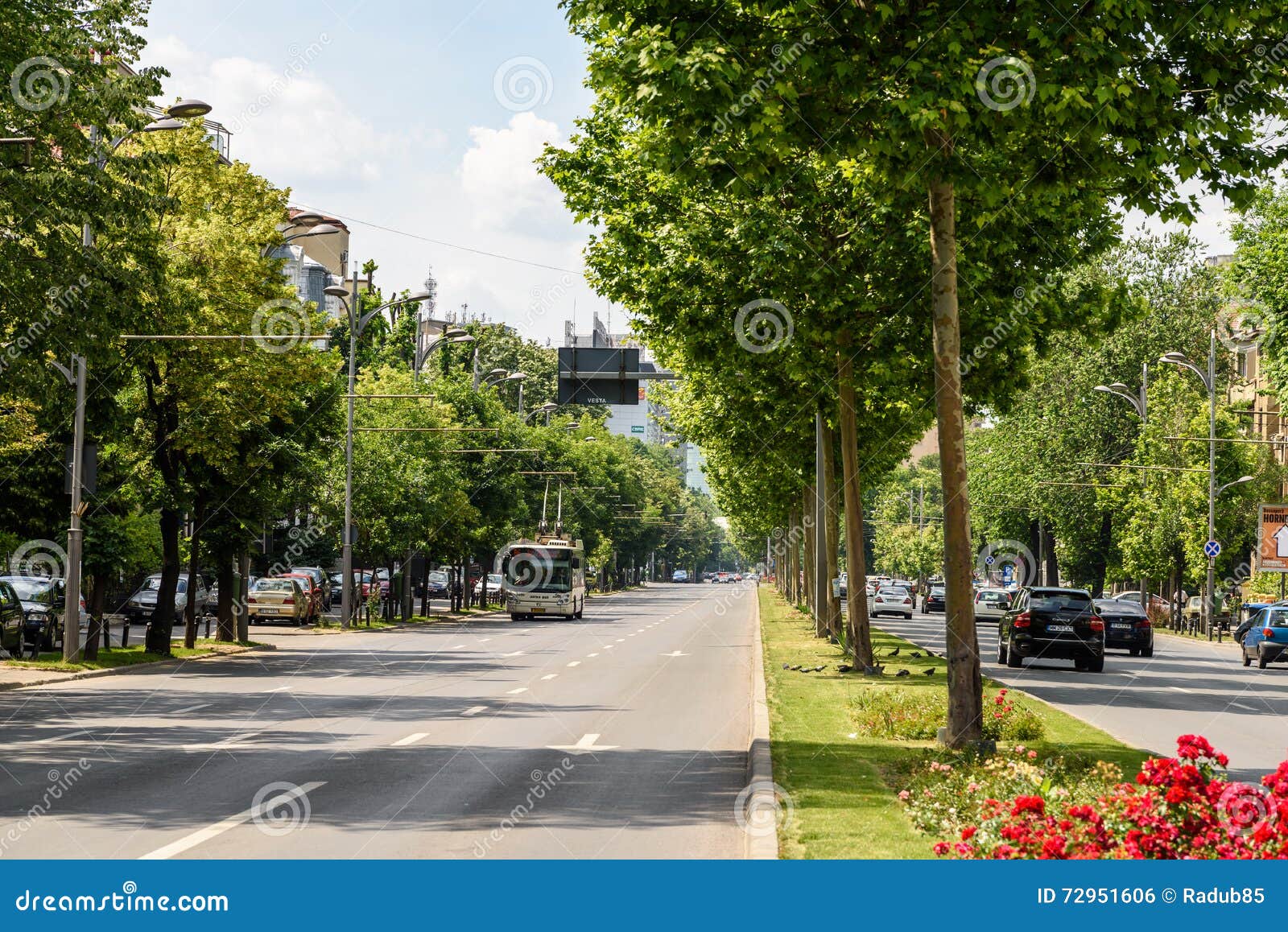 Roman Square (Piata Romana) En Bucarest Foto editorial - Imagen de casa ...