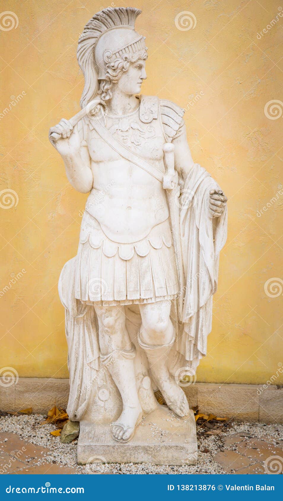 Roman statues stock photo. Image of cathedral, culture - 138213876