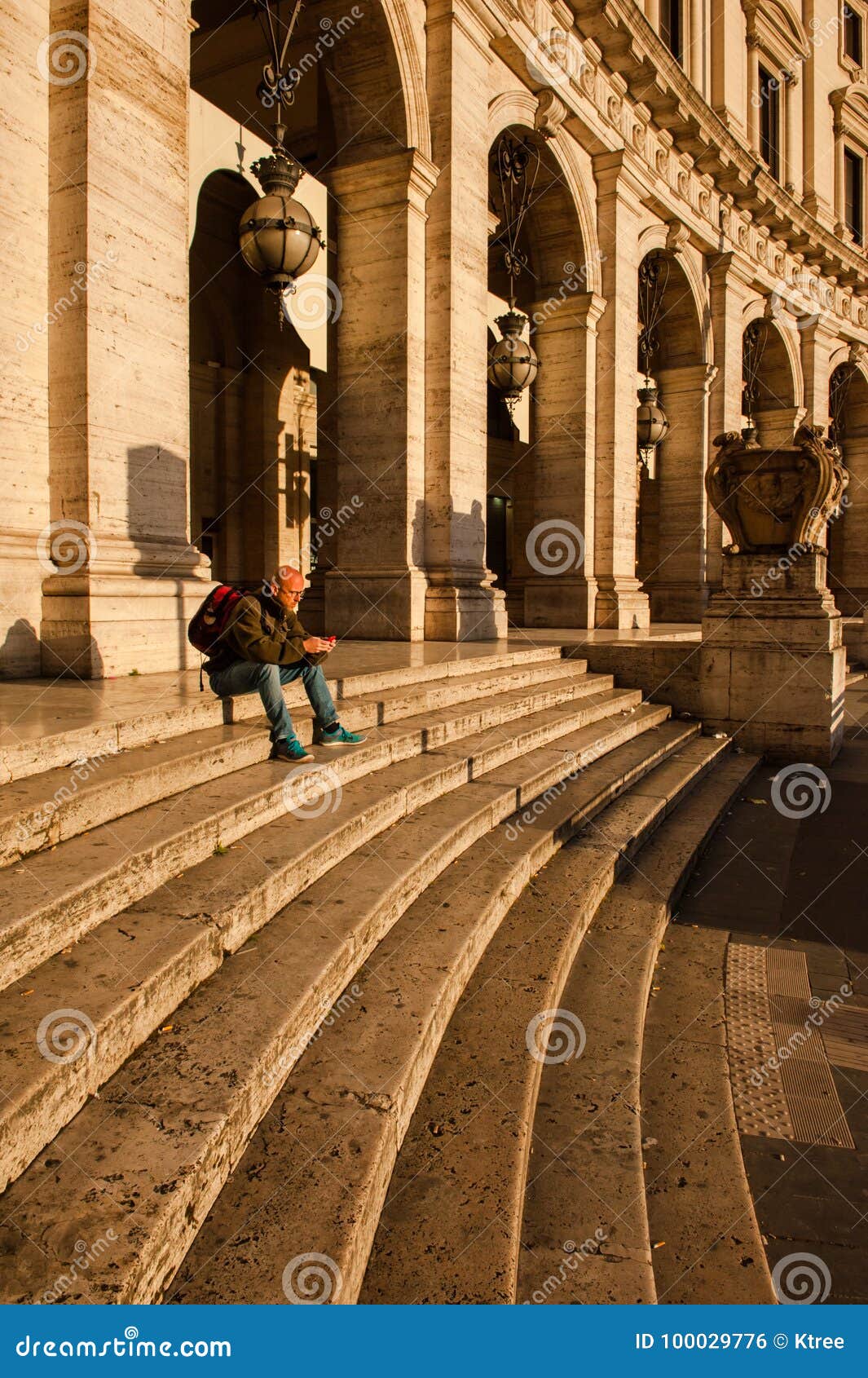 Roman Street View photo éditorial. Image of marché, construction ...