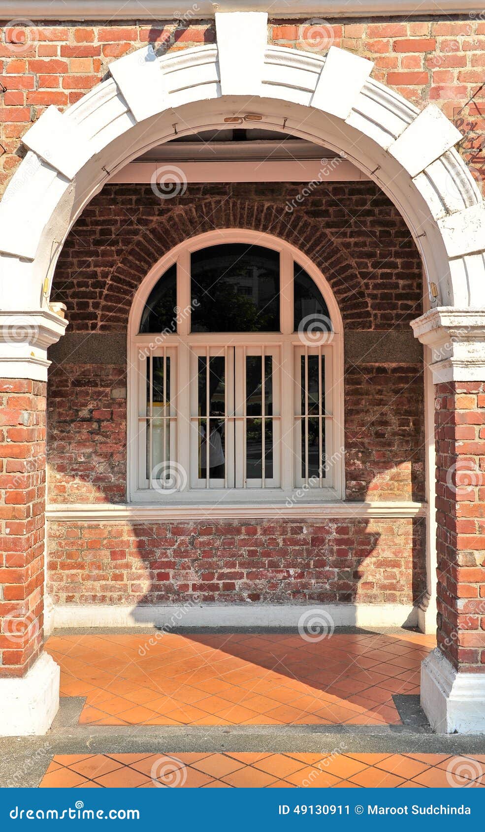 A roman style building stock image. Image of trade, freedom - 49130911