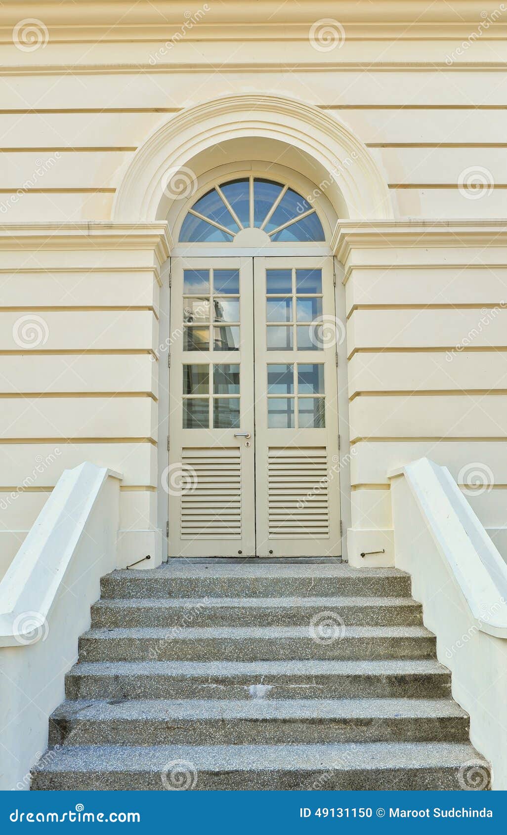 A roman style building stock photo. Image of manhattan - 49131150