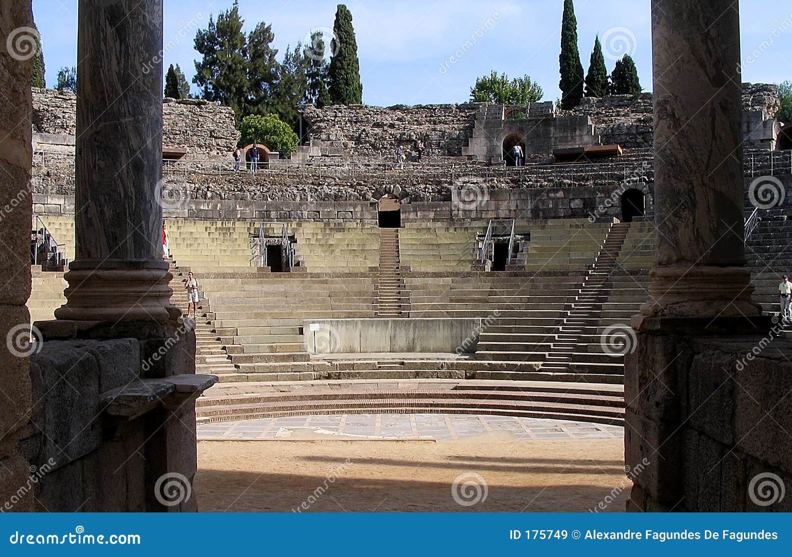Roman Theater - Merida - Spanje Stock Afbeelding - Image of ruïnes ...