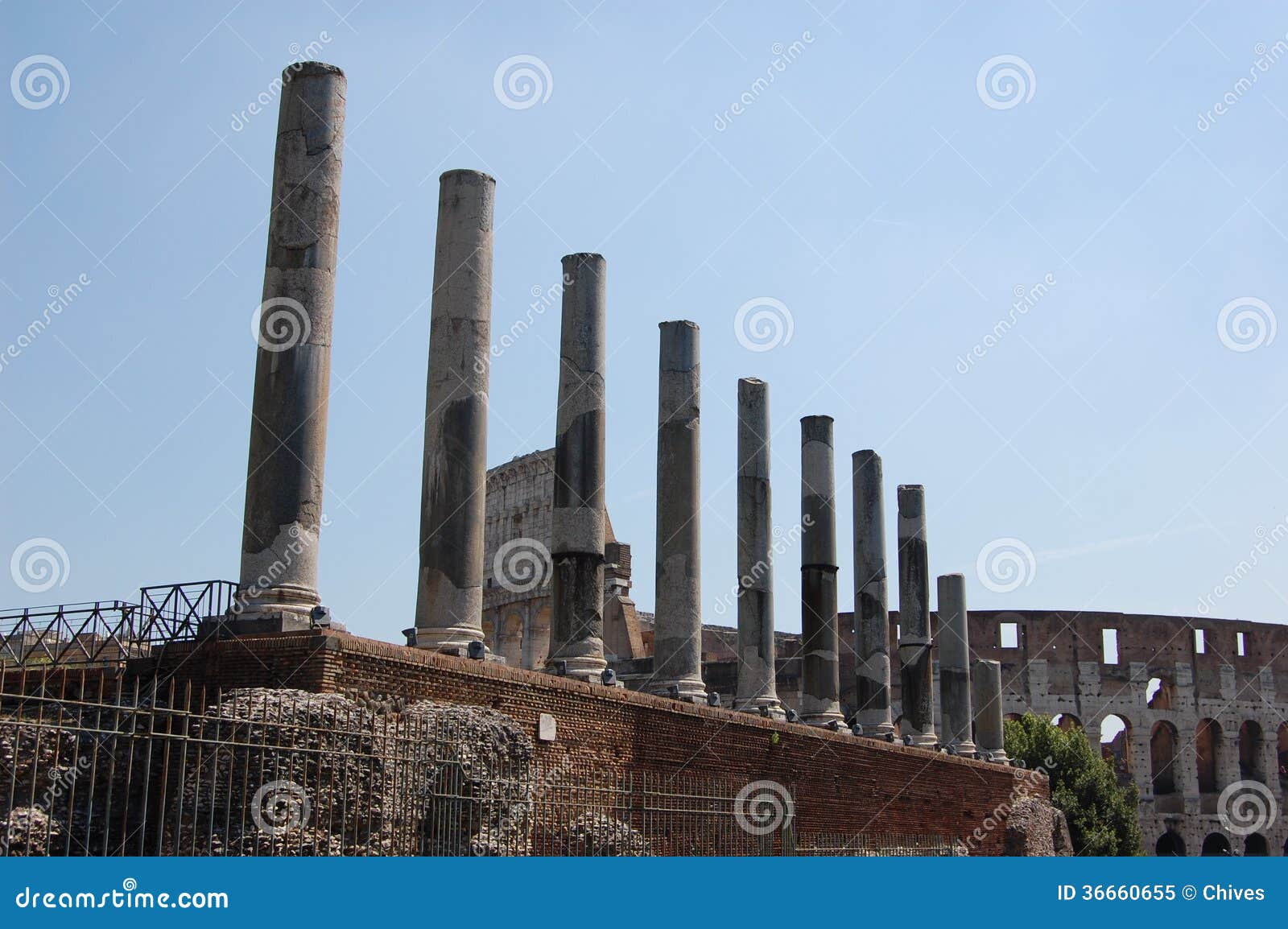 Romancolumns stock image. Image of ancient, ruins, columns - 36660655