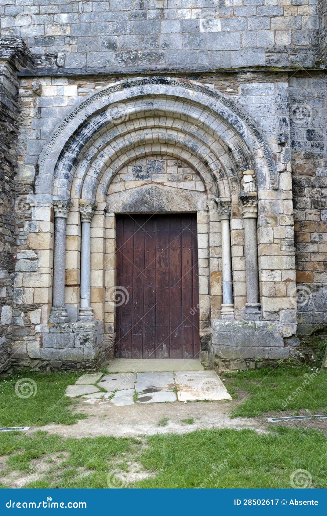 Romanesque Door stock image. Image of arch, basilica - 28502617