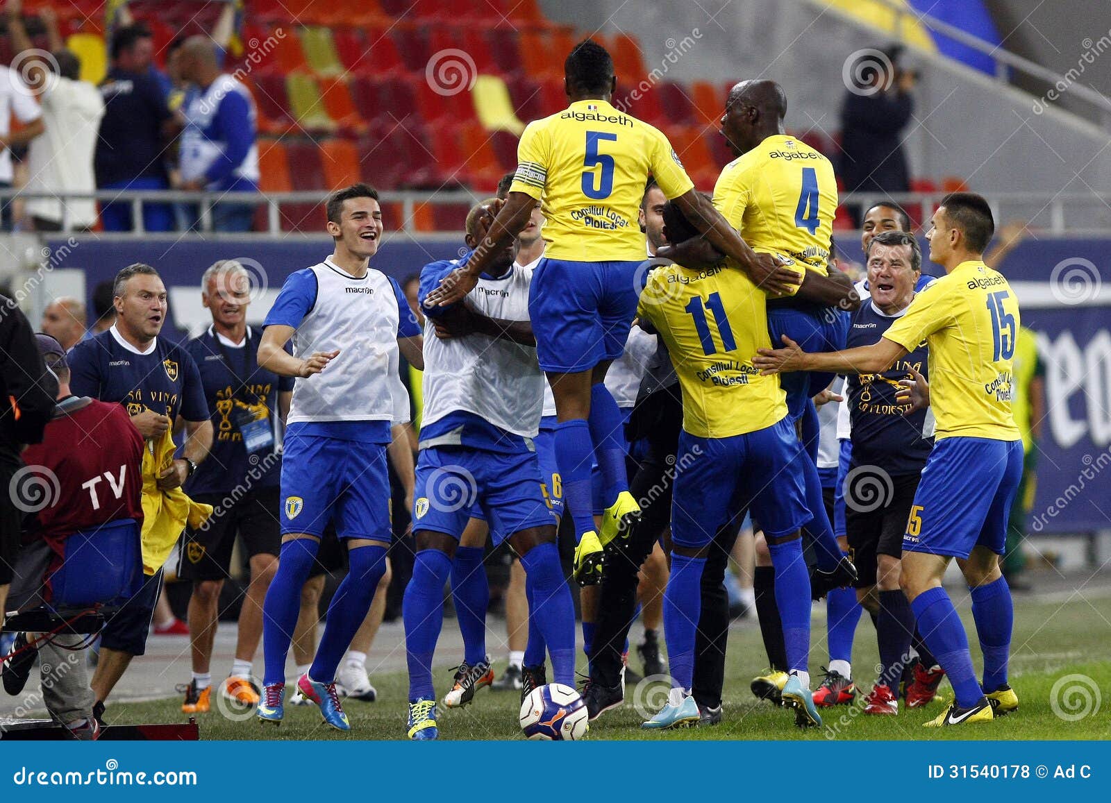 Romania Cup Final: Petrolul Ploiesti - CFR Cluj Editorial Stock Photo ... Romania Cup Final: Petrolul Ploiesti - CFR Cluj Editorial Stock Photo ...