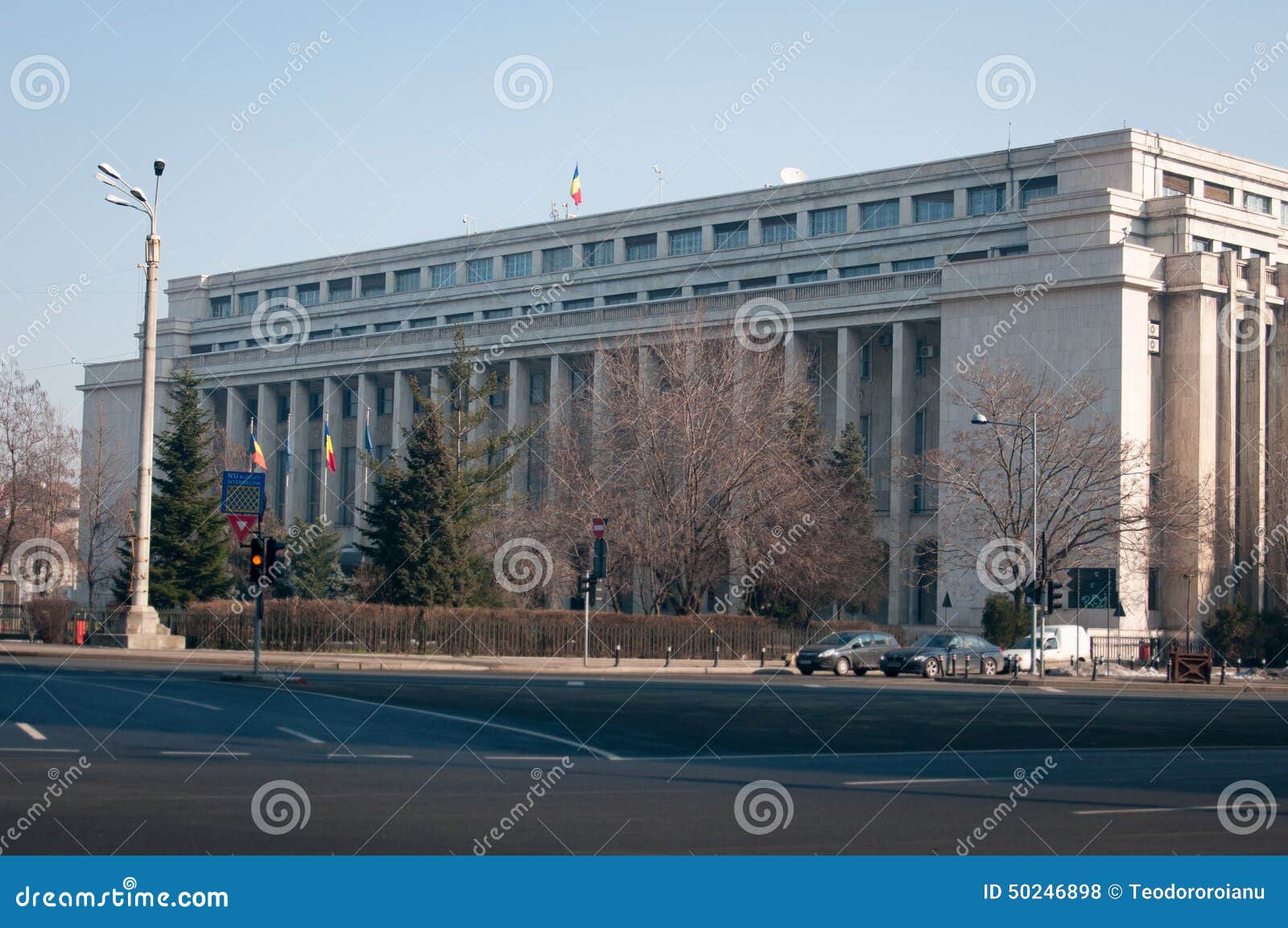 Romanian Government Building Editorial Stock Photo - Image of gates ...