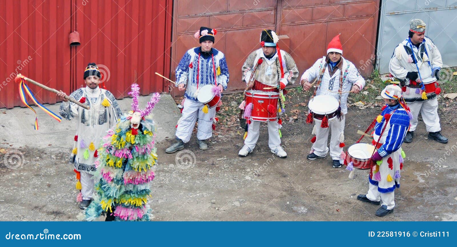 Romanian rituals editorial photo. Image of event, song - 22581916