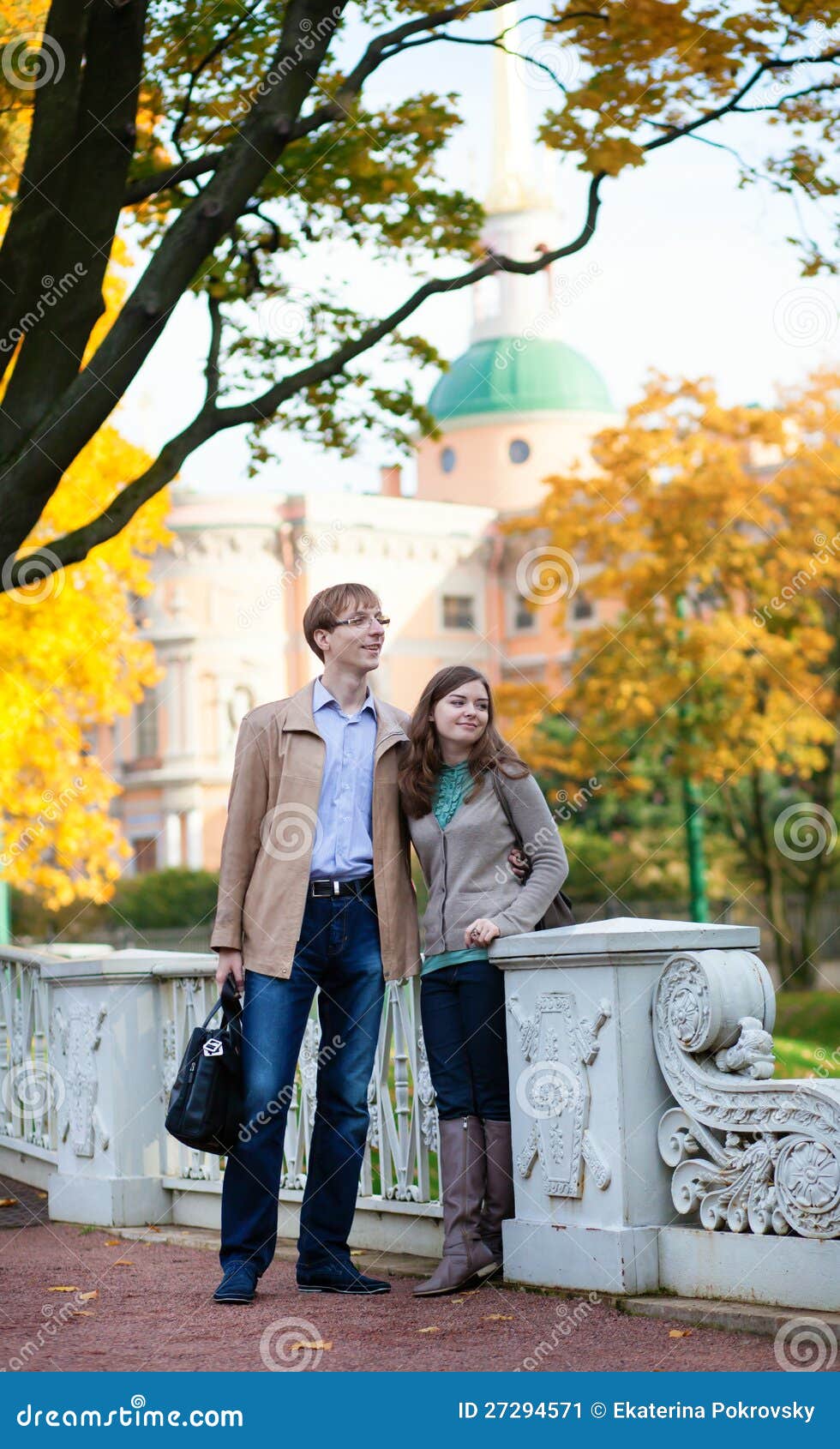Romantic couple by fall stock image. Image of petersburg - 27294571