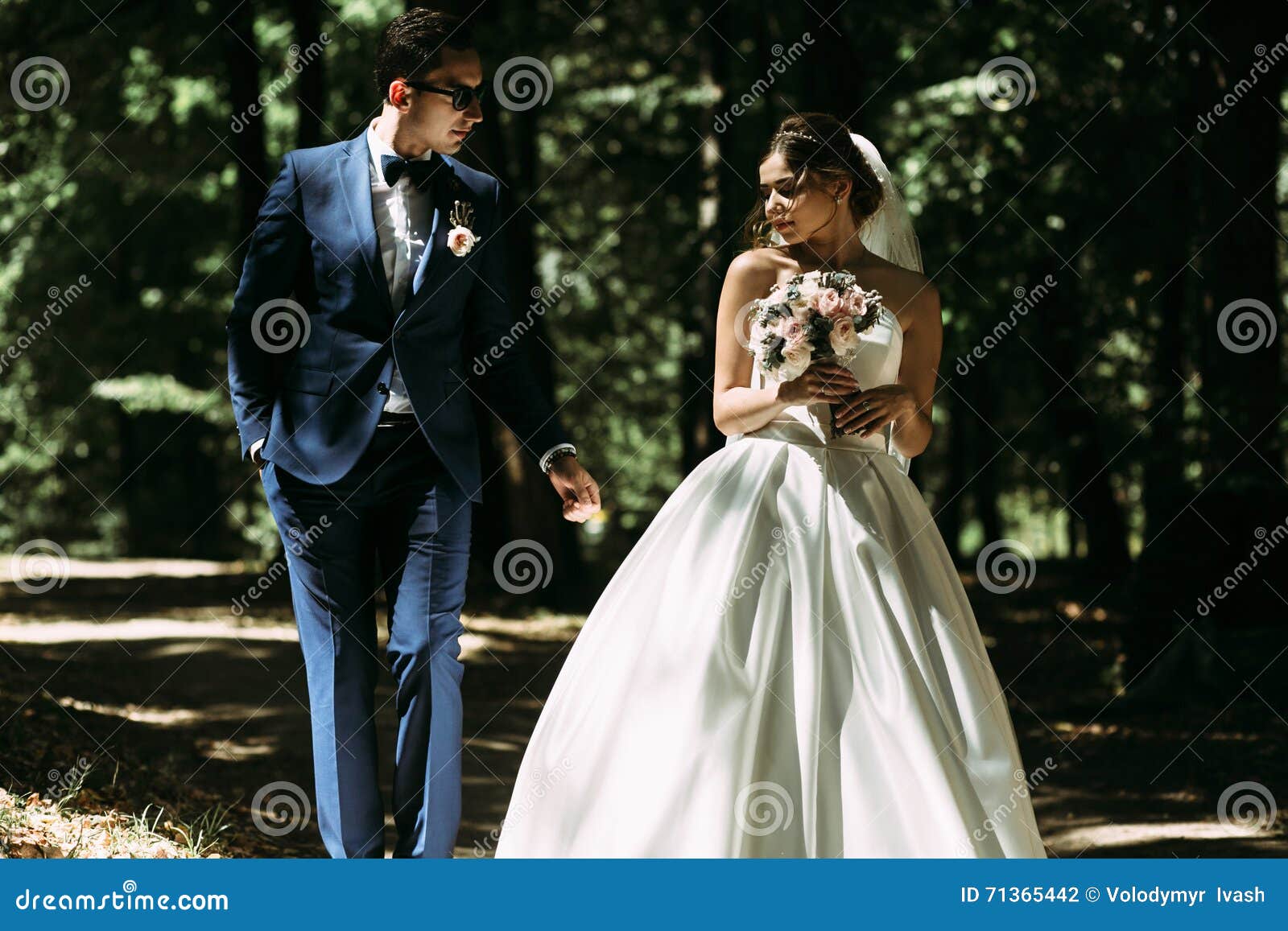 6,191 Romantic Couple Shadow Photos - Free & Royalty-Free Stock Photos ...