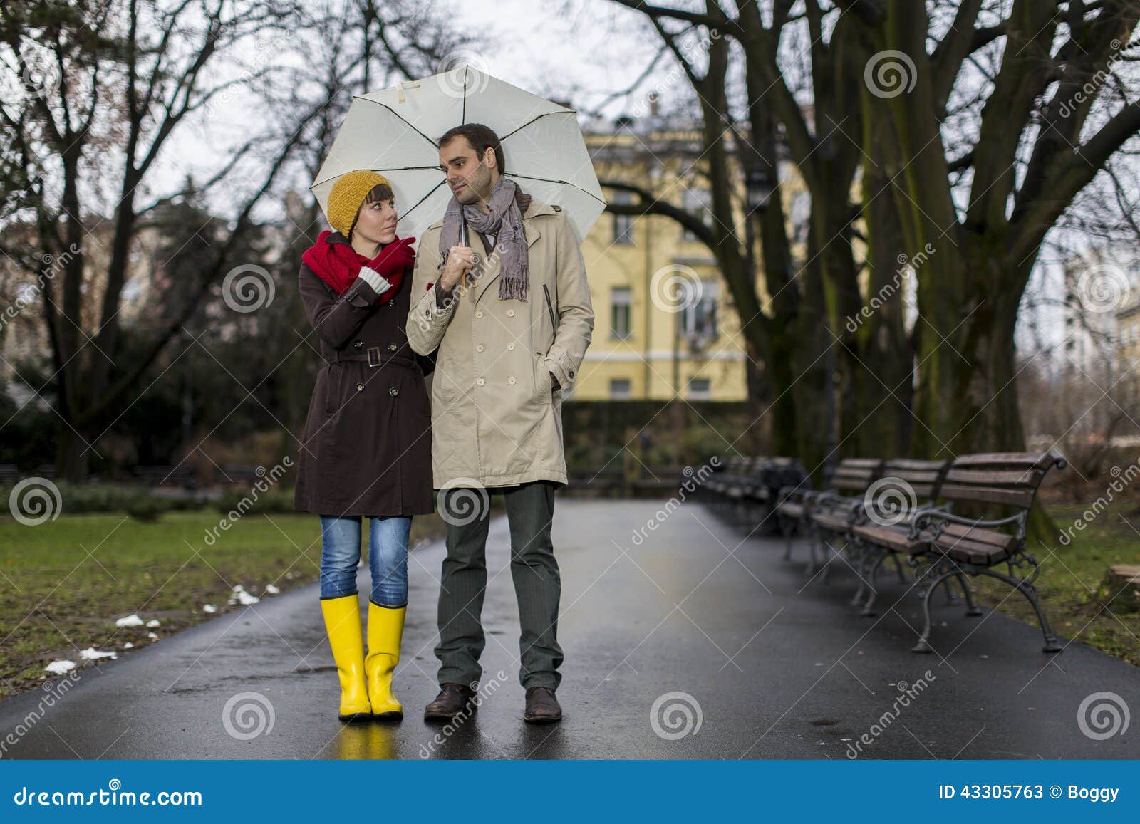 Romantic Couple Walking in Rain Stock Image - Image of male, daytime ...
