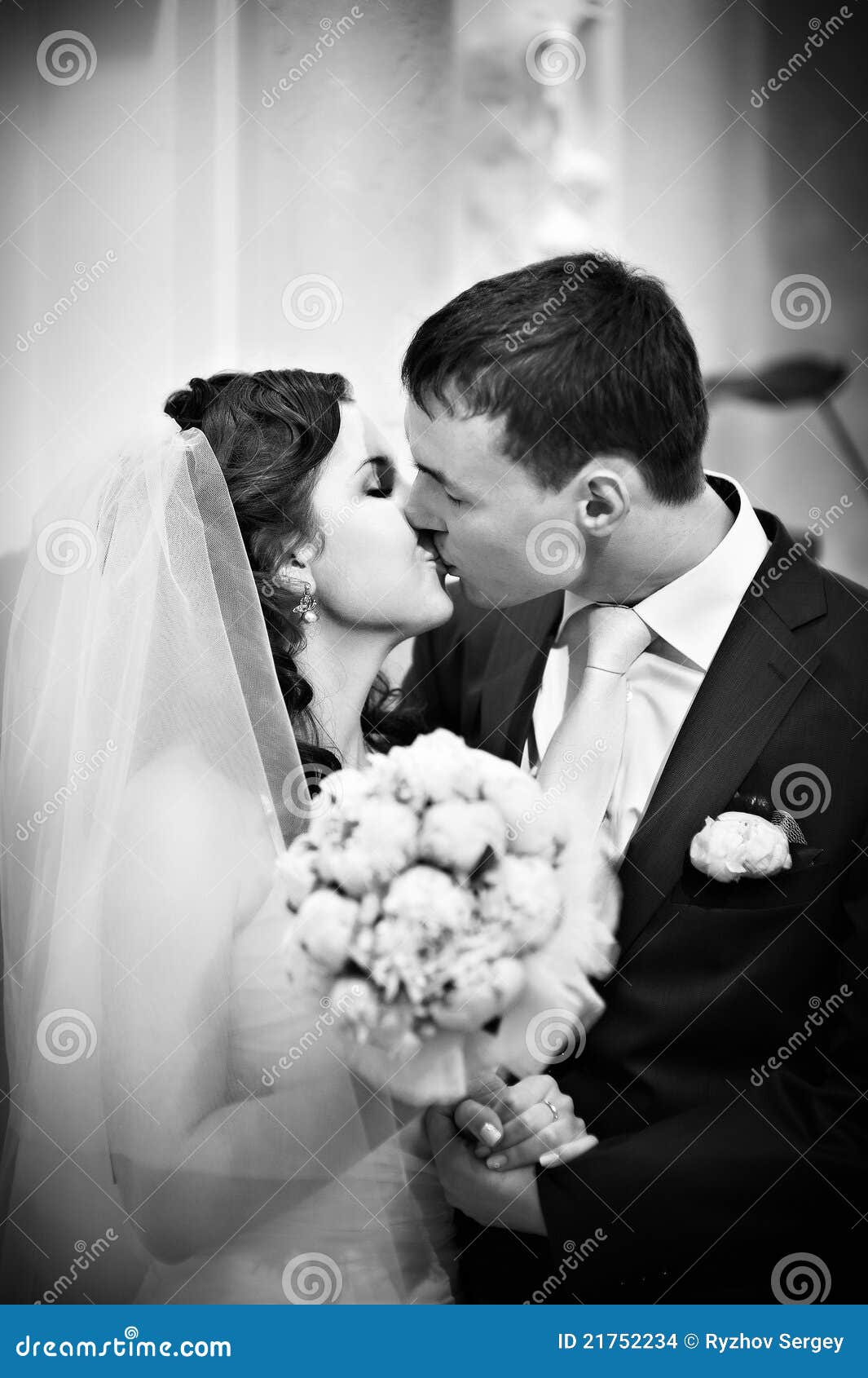 Romantic Kiss Bride and Groom Stock Photo - Image of beloved, kissing ...