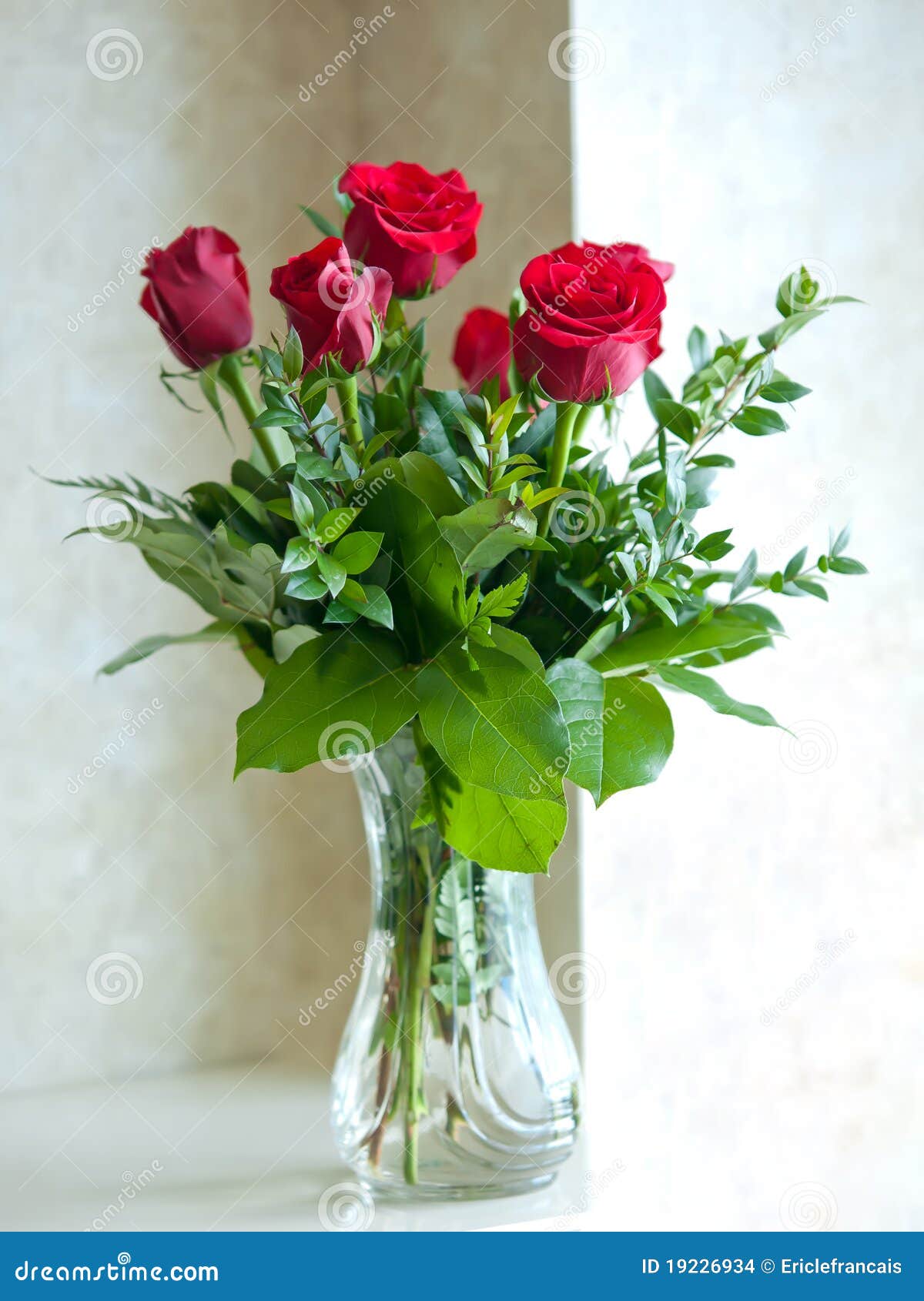 Romantic red roses stock photo. Image of glass, flowers - 19226934