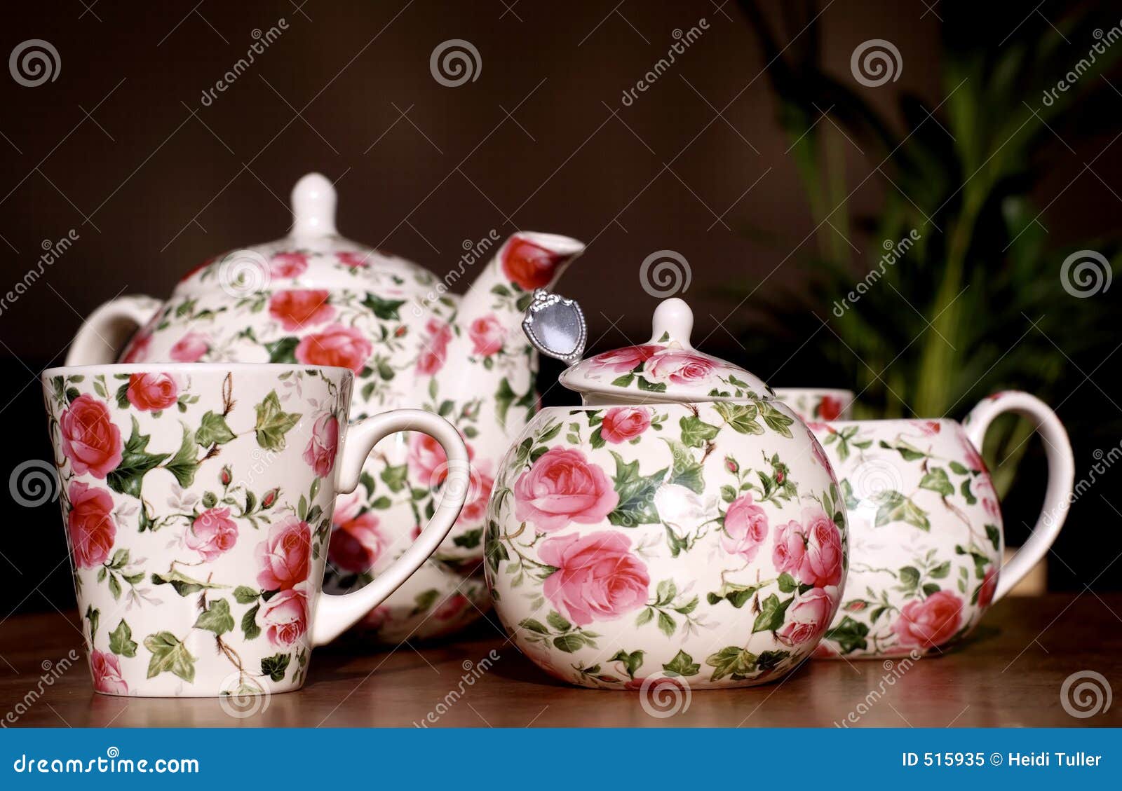 Romantic tea service stock image. Image of leaves, roses - 515935