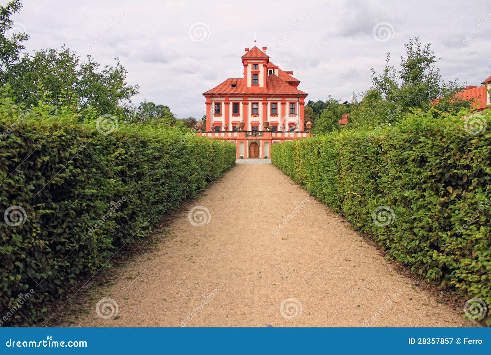 Romantic Troja Castle stock image. Image of sunny, republic - 28357857