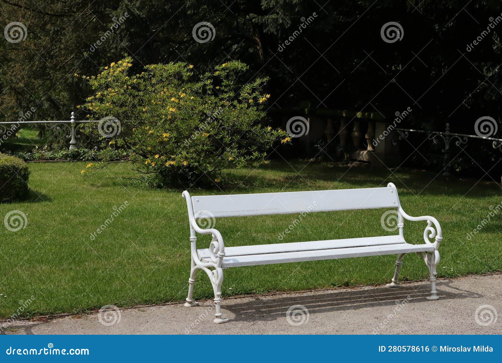 Romantic White Bench in Park Stock Photo - Image of seat, leaves: 280578616