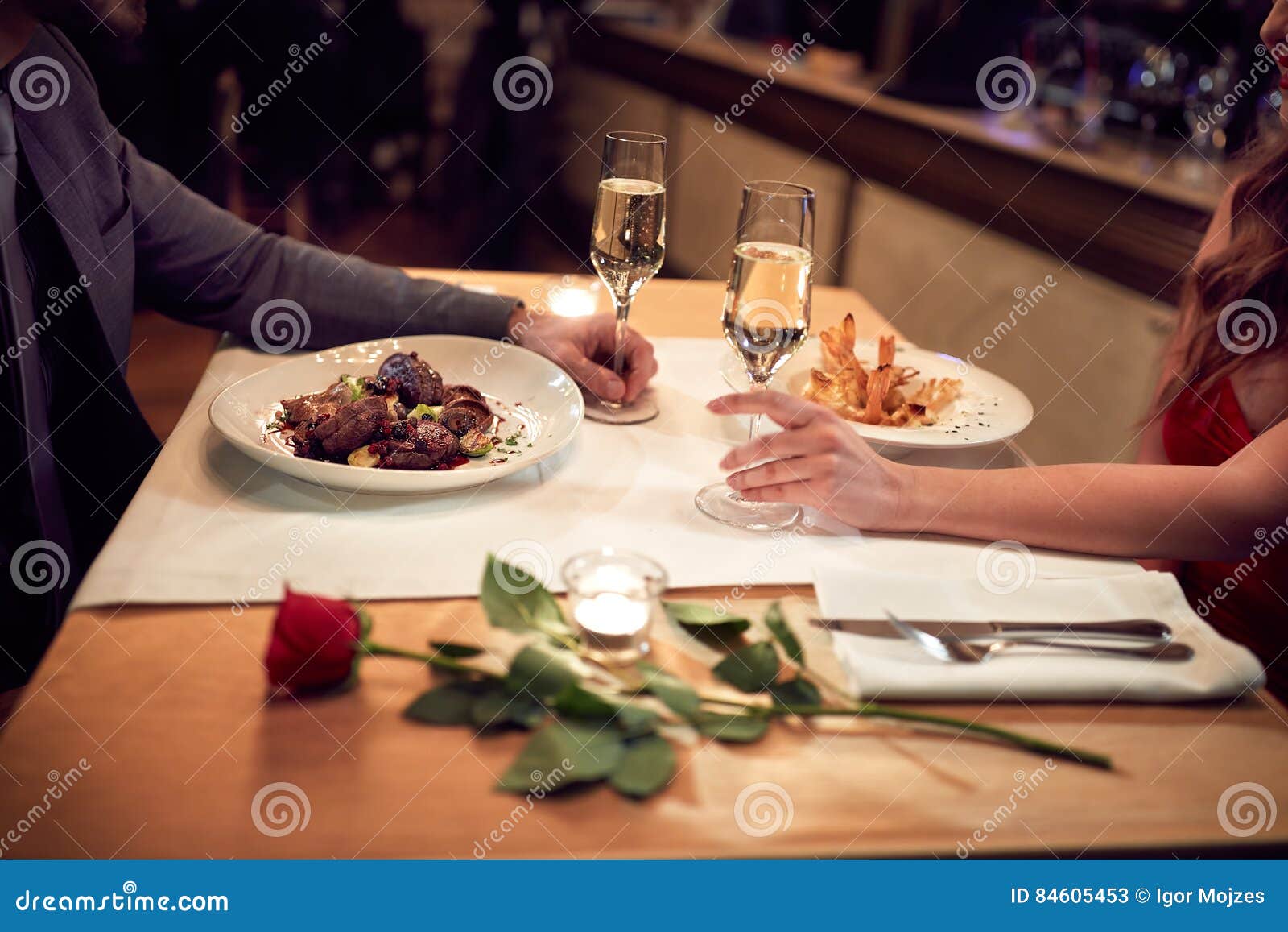 Romantisch Diner Voor Paar-concept Stock Afbeelding - Image of ...