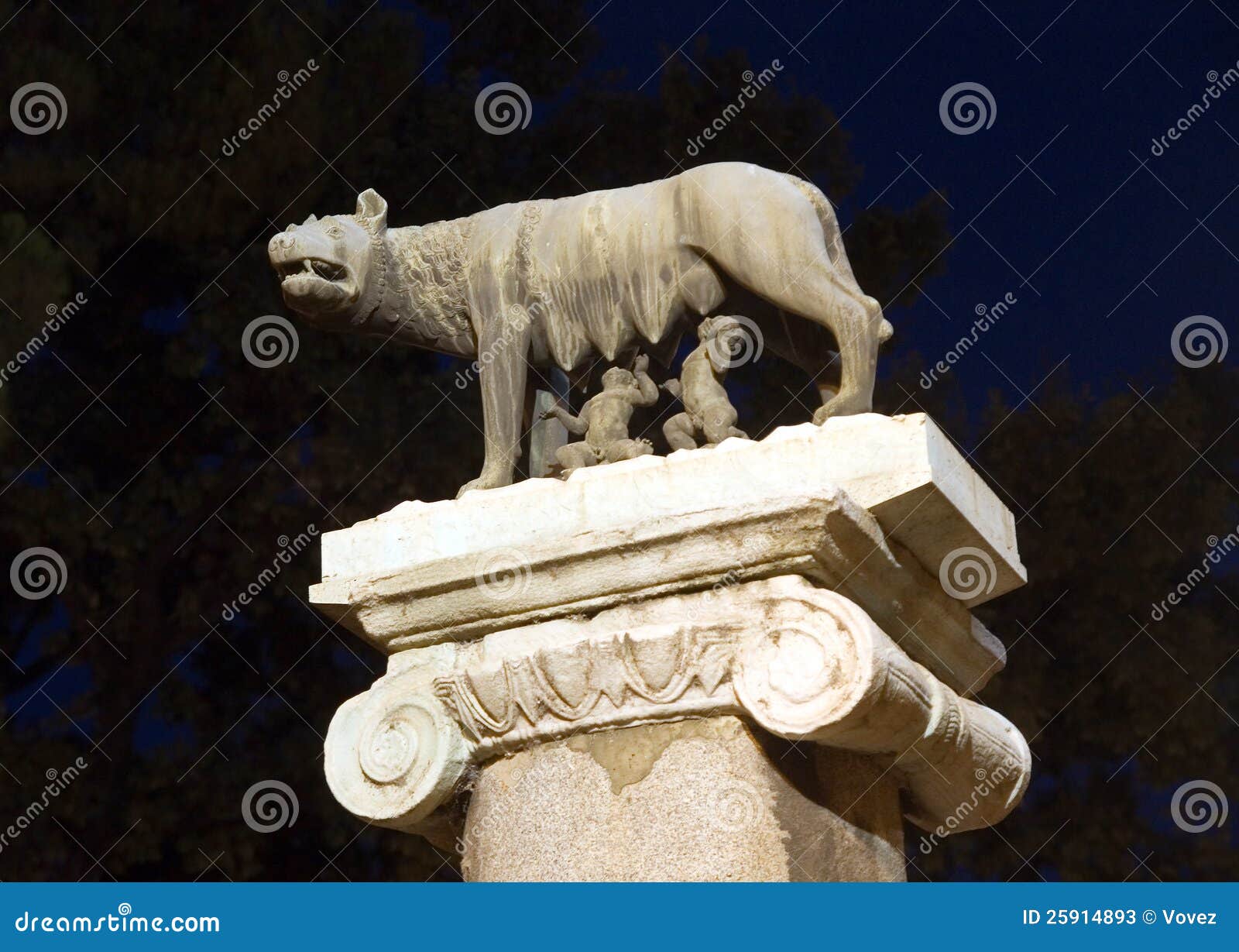 Rome, Capitoline Wolf stock image. Image of evening, night - 25914893