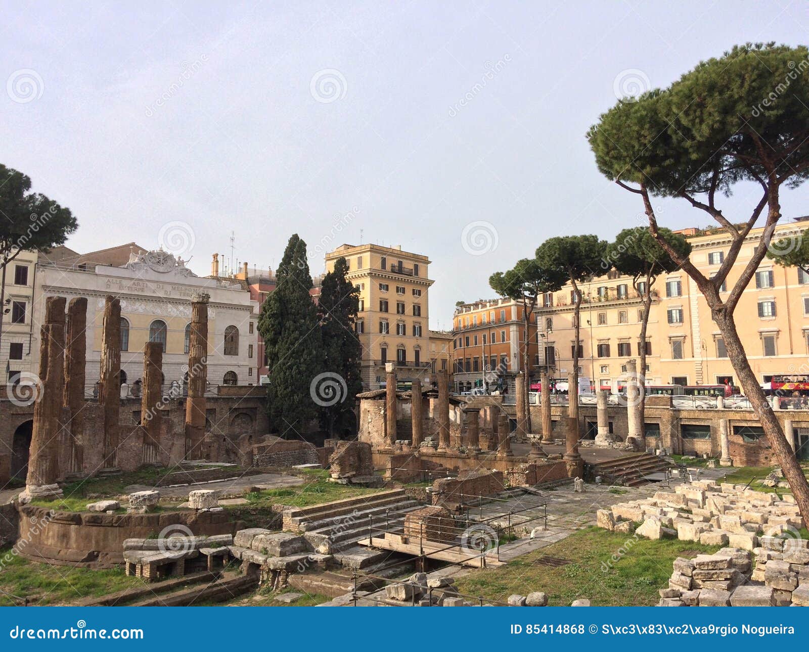 Rome cityscape editorial stock photo. Image of roofs - 85414868