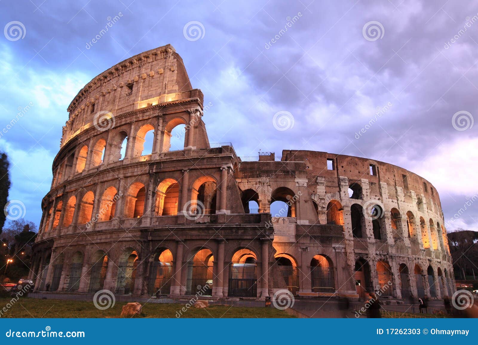 Rome: Illuminated Colosseum at Twilight Stock Image - Image of ancient ...