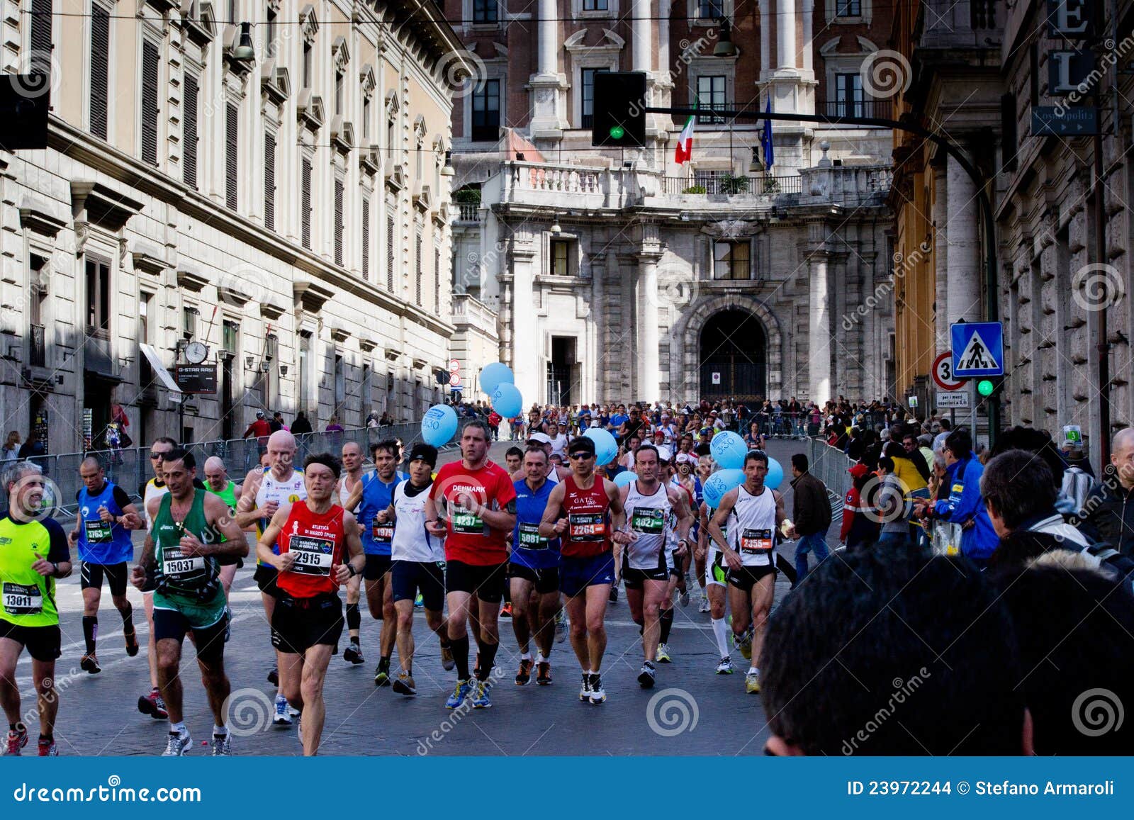 Rome Marathon editorial stock image. Image of marathon - 23972244