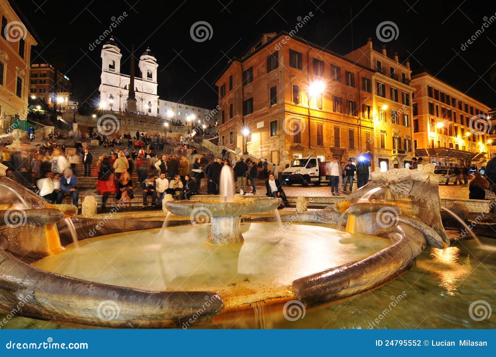 Rome by night editorial photography. Image of fountain - 24795552