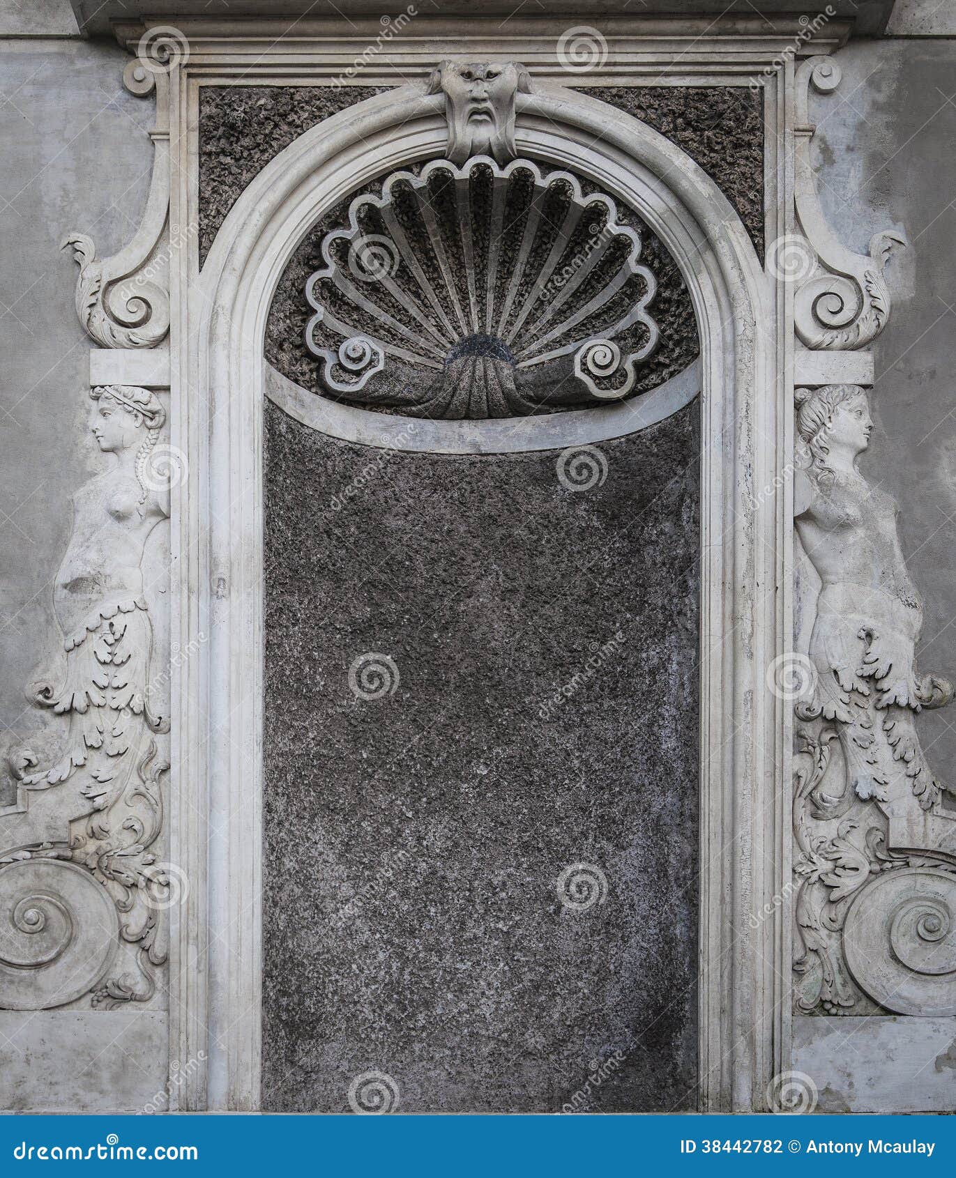 Rome statue Niche stock photo. Image of exterior, capital - 38442782