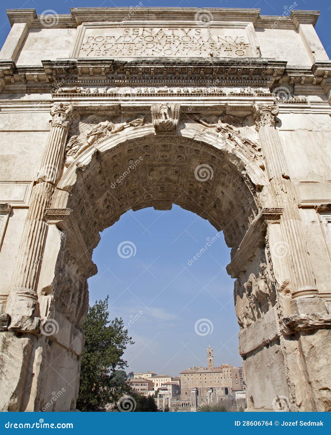 Rome - Titus triomfboog stock foto. Image of hoogte, kolom - 28606764