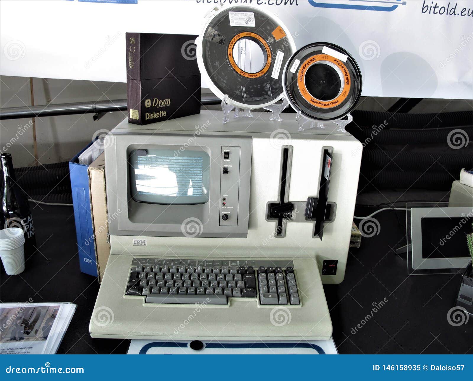 Rome vintage computer editorial image. Image of 1973 - 146158935