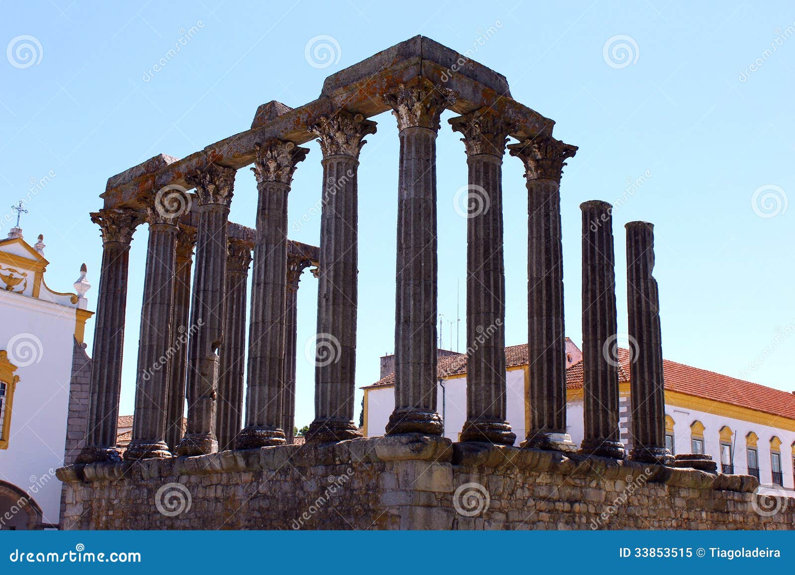 Romersk Tempel, Evora, Portugal Fotografering för Bildbyråer - Bild av ...