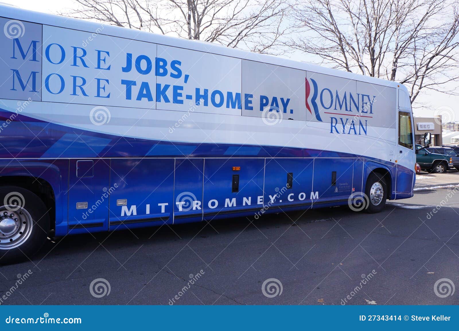 Romney Campaign Bus editorial stock image. Image of road - 27343414