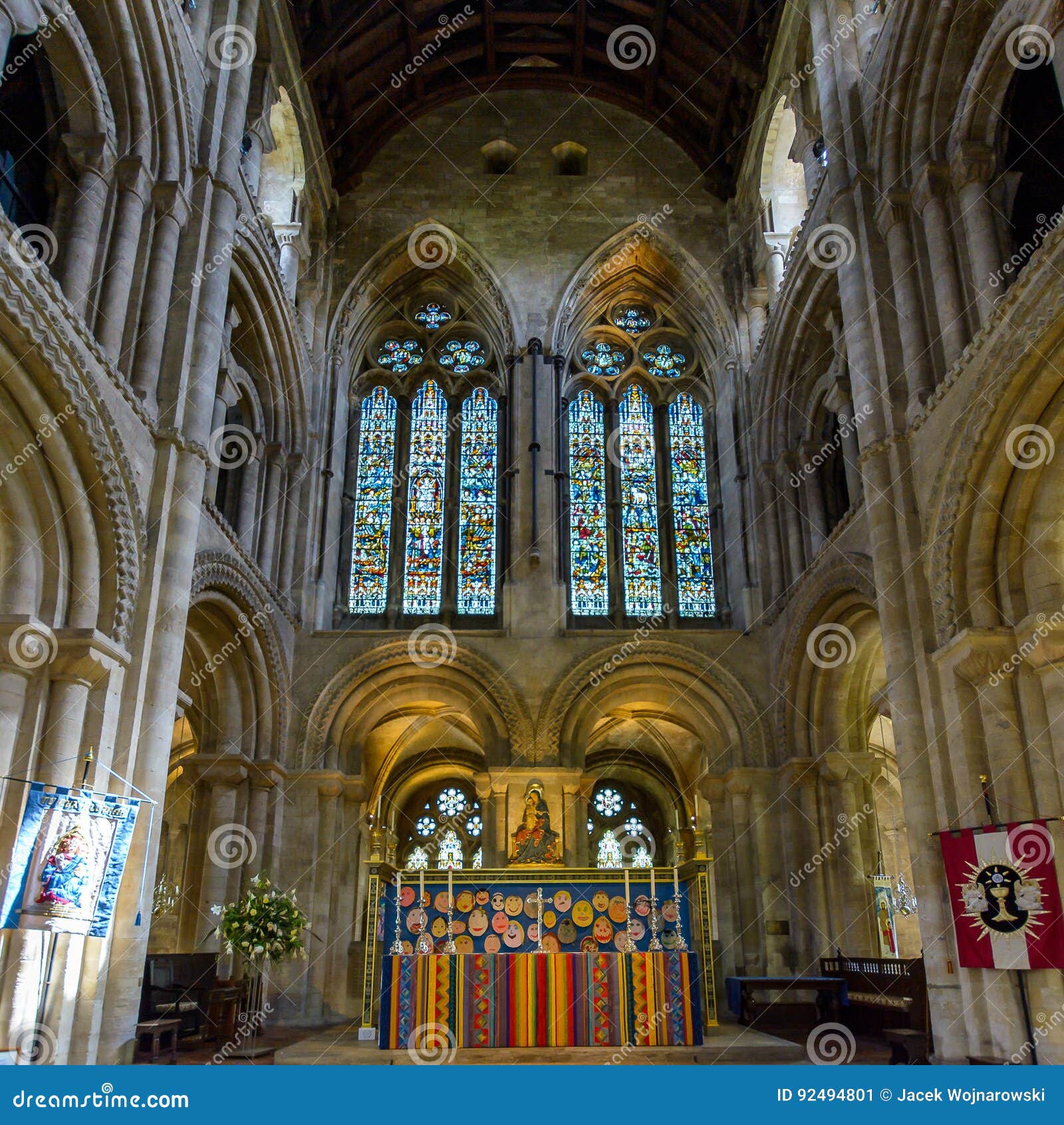Romsey Abbey Altar and East Windows Editorial Photo - Image of glass ...