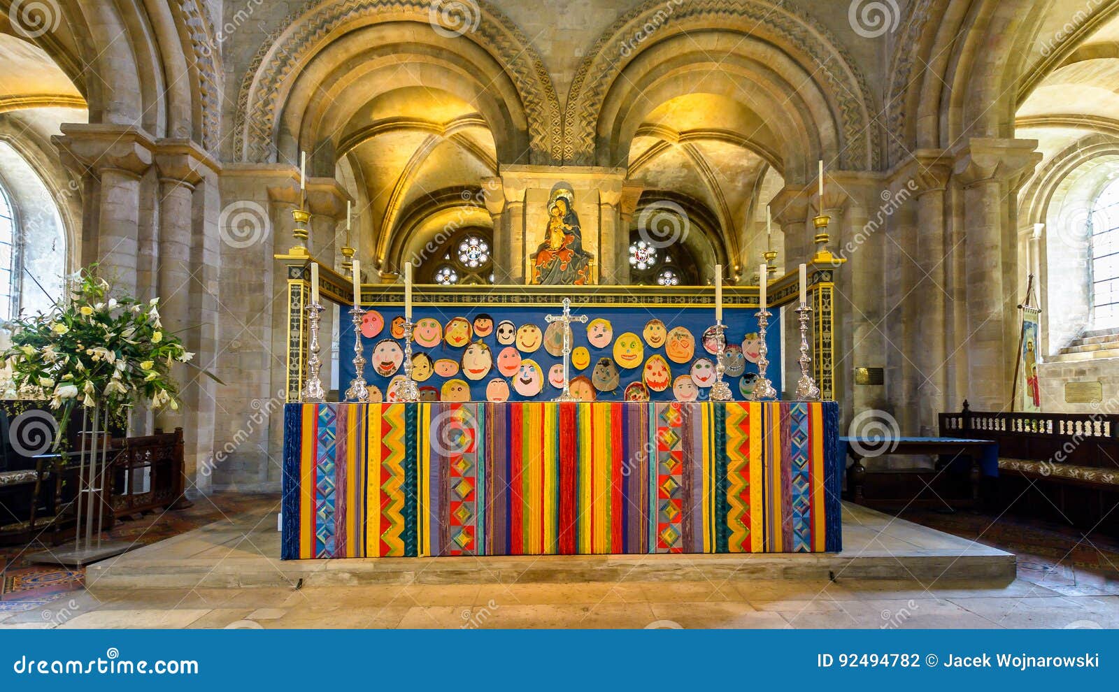Romsey Abbey Altar editorial photography. Image of england - 92494782