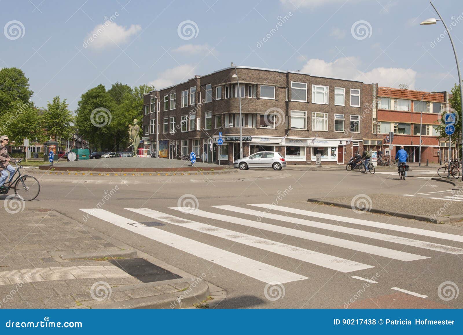 Rond point aux Pays-Bas photo stock éditorial. Image du danger - 90217438